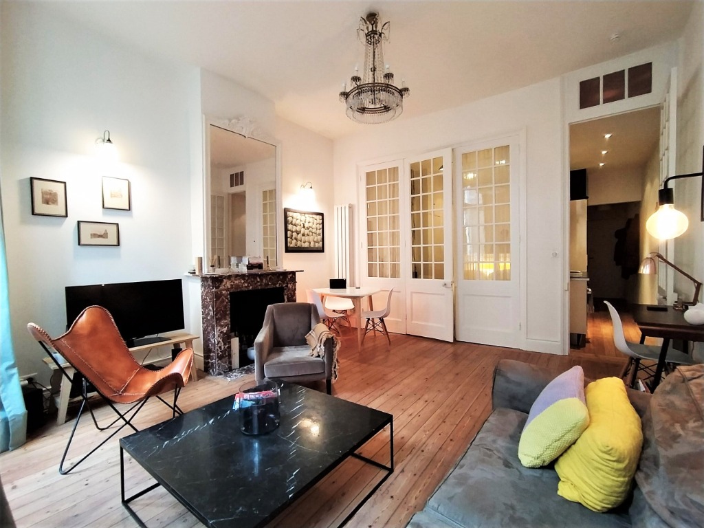 Location Appartement, Vieux Lille - T1 bis meublé de standing - Le Lion ...